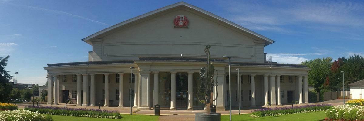De Montfort Hall Leicester | Live Music Venue in Leicester